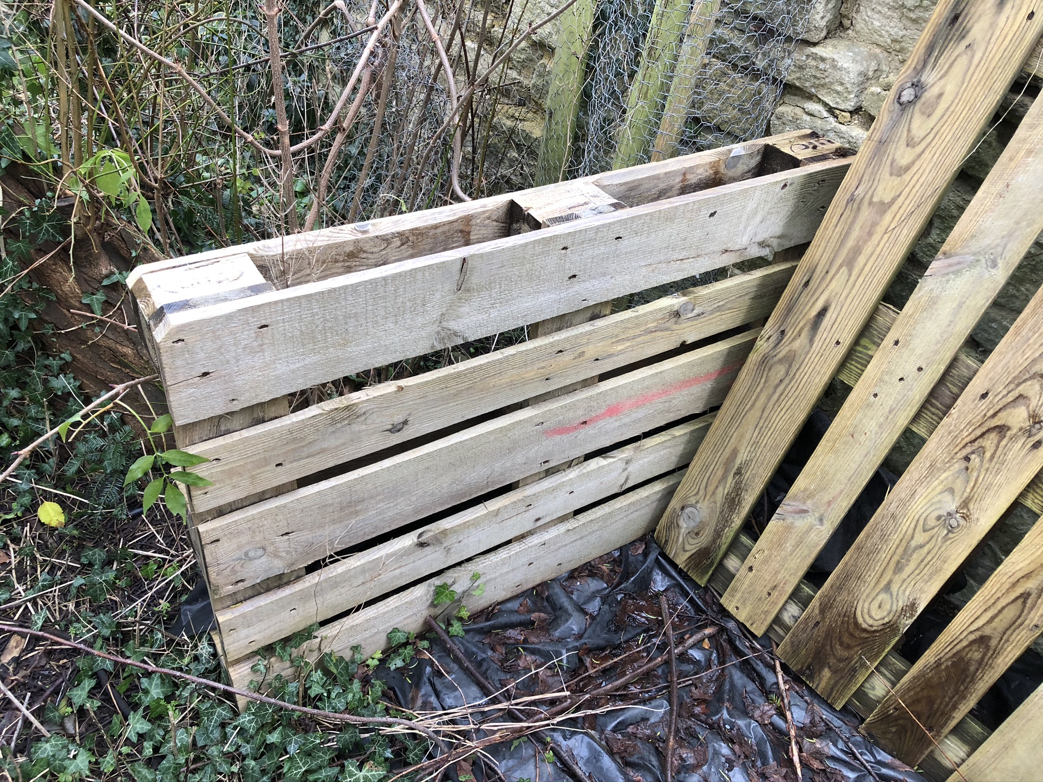 How to use pallets for upcycling – Cool Upcycled