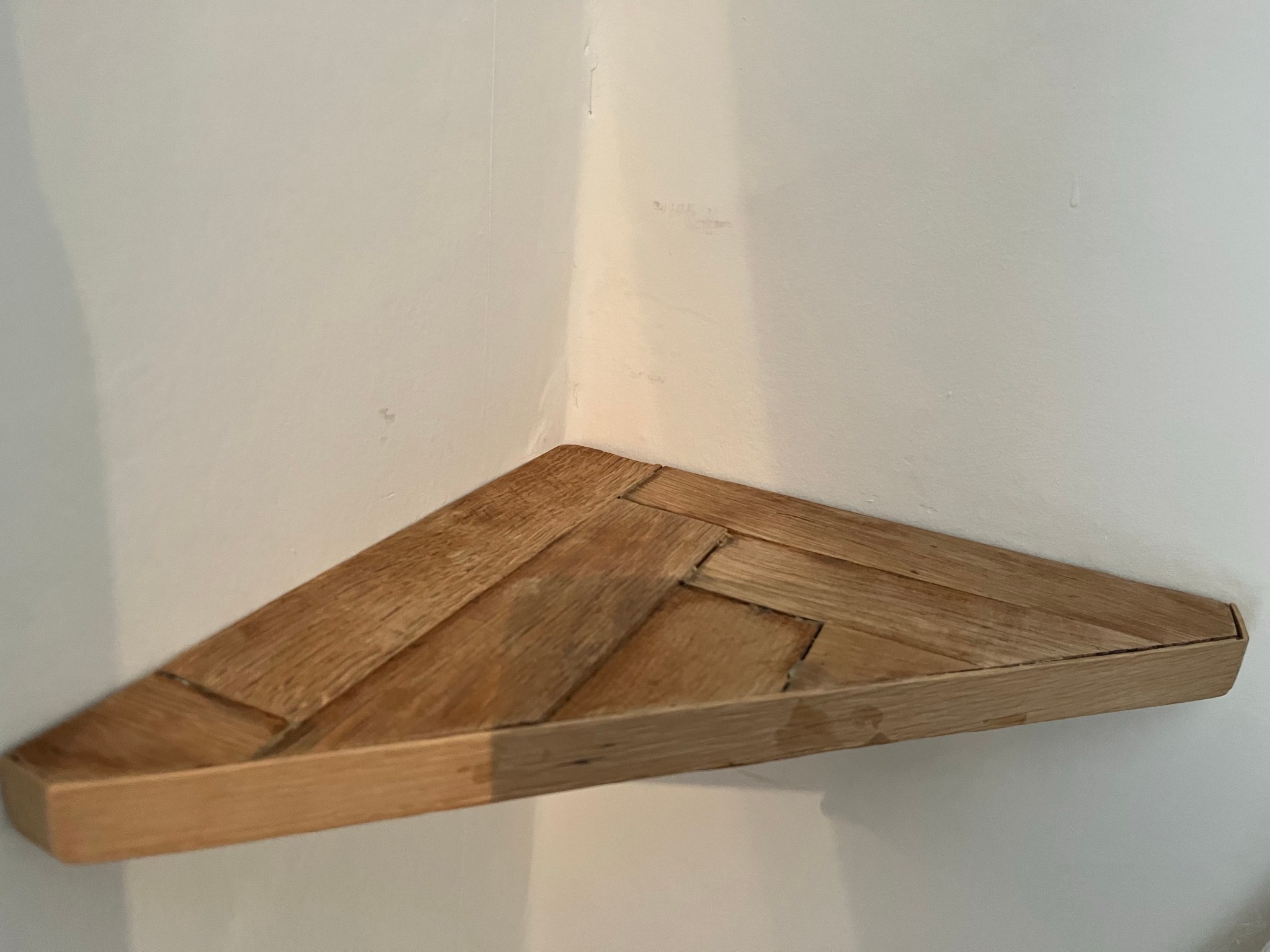 Reclaimed parquet oak wood corner shelves – Cool Upcycled