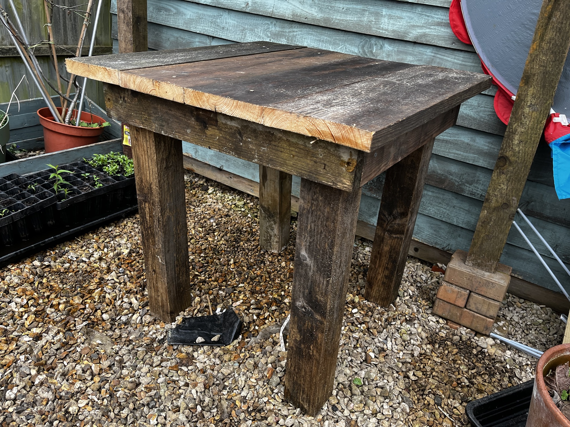 Scaffolding plank garden table – Cool Upcycled